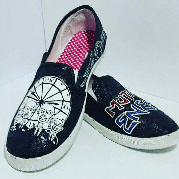 Buffy the Vampire Slayer Shoes | Etsy