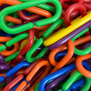 Rainbow Chain Links for Kids, Preschool Fine Motor Sensory Toy, Plastic ...