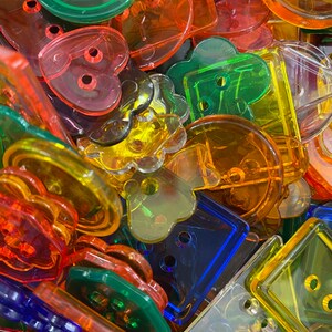 Mixed Translucent Buttons, Assortment of Multicolor Transparent Shaped ...