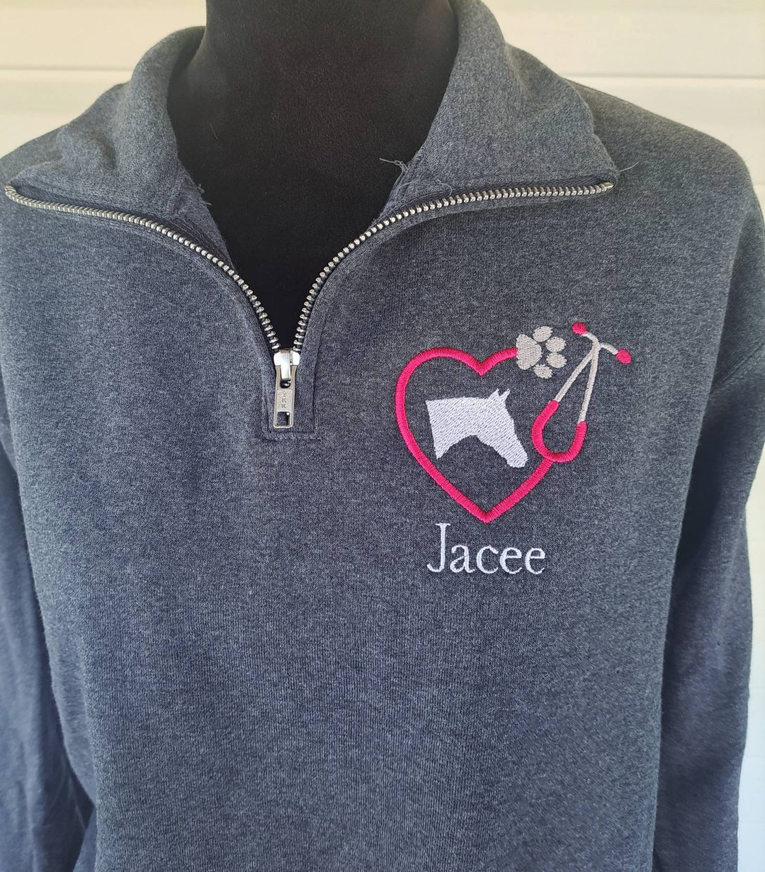 Personalized Vet Tech Pullover, Vet Assistant Sweatshirt, Equine Vet ...