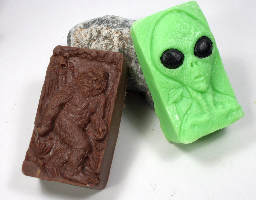 Believe! Bigfoot and Alien Soap Set for Cryptid Lovers, Sasquatch Gift ...