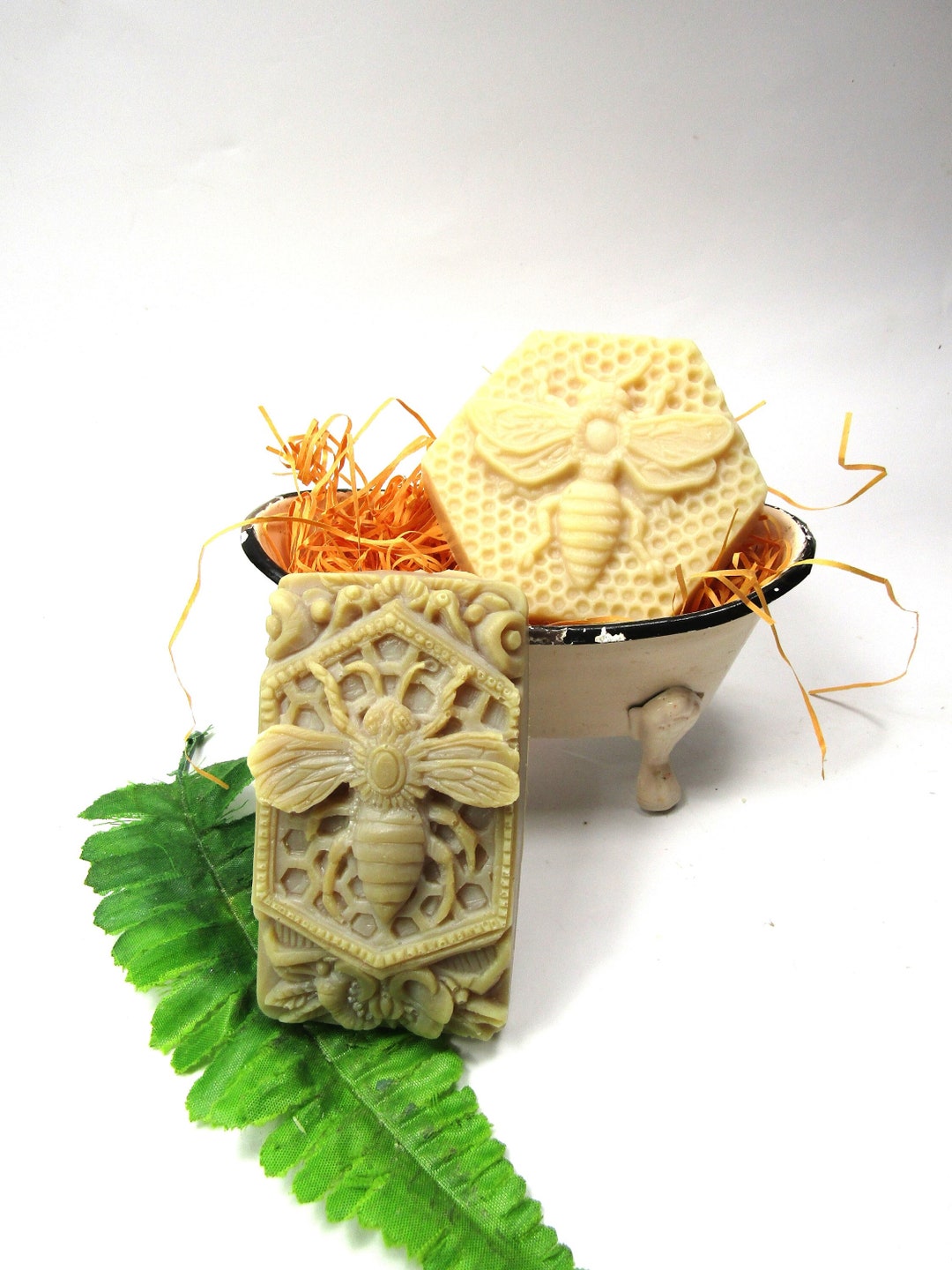 Bee Soap, 2 Bars Queen Bee Soaps, Save the Bees, Honeybee Soap, Gift ...