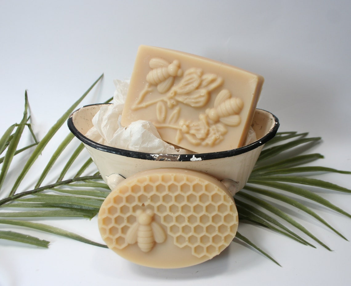 Bee Soap 2 Bars Bee-themed Soap Gift for Bee Lover - Etsy