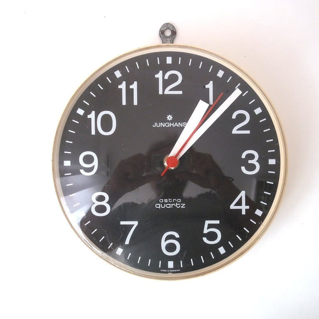 Vintage 80s 70s Wall Clock Vintage Round Kitchen Wall Clock - Etsy