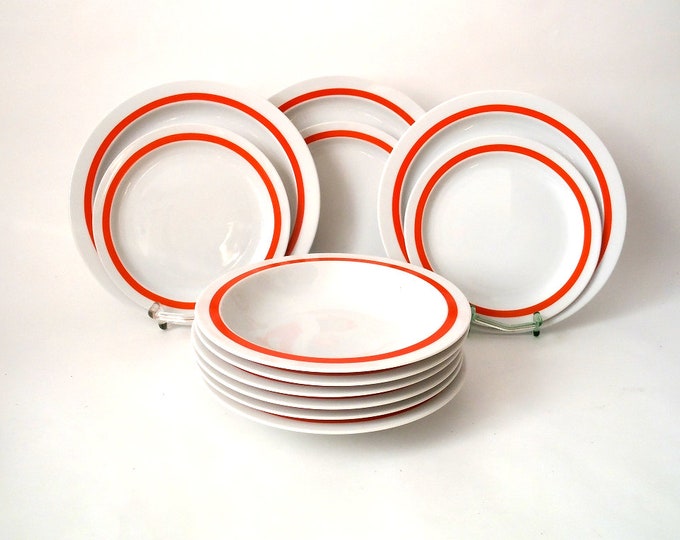 70s Rosenthal Porcelain Plates Form Duo Designed by Amborgio Pozzi, Mid ...