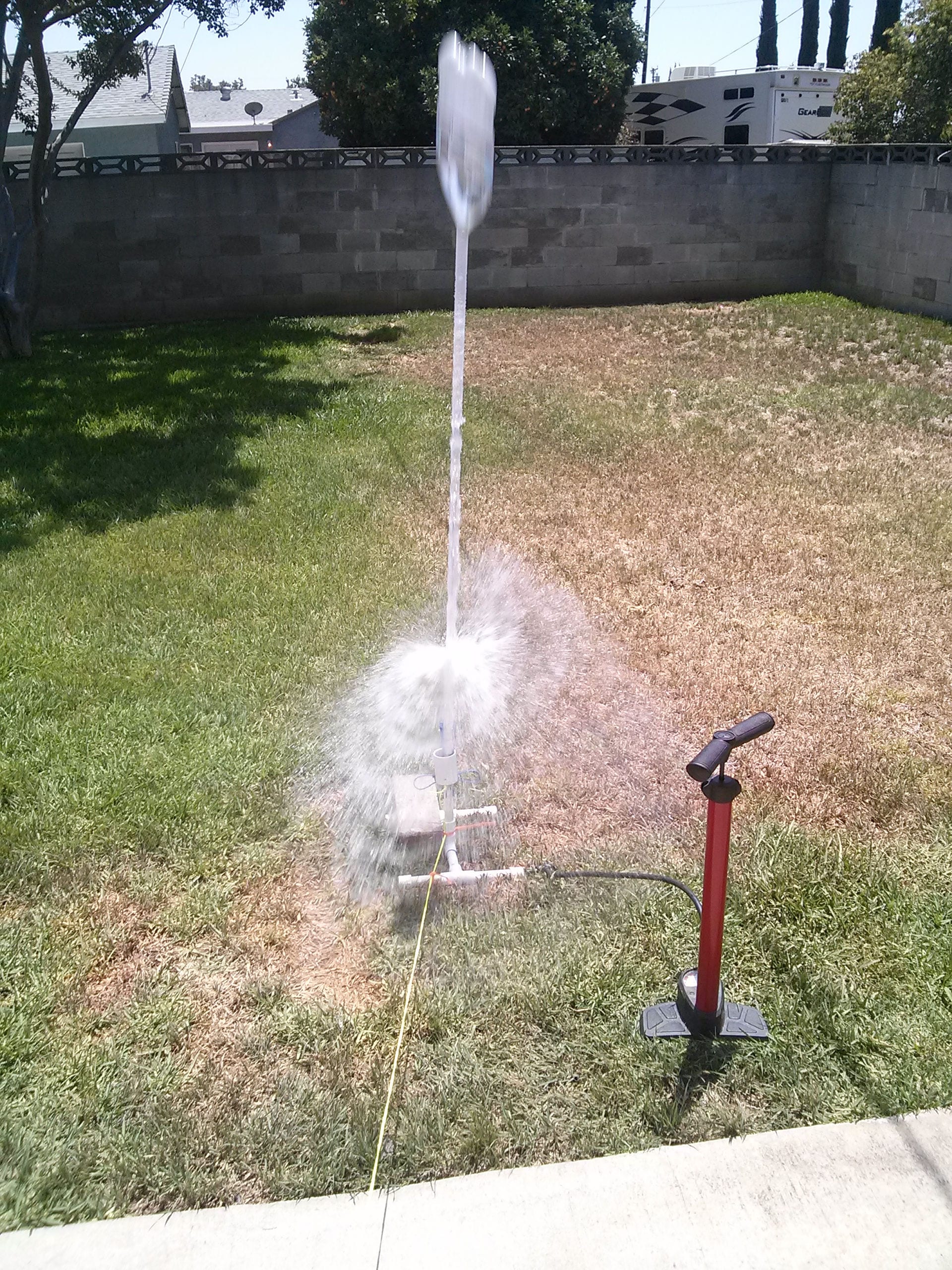 Rocket Launcher Water for Soda Bottles Do It Yourself Kit. Shoots 250ft ...