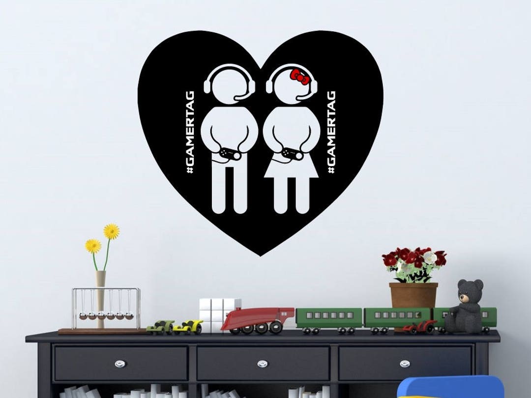 Gamer Couple / Lover Romantic Wall Decal Personalized With Name or ...