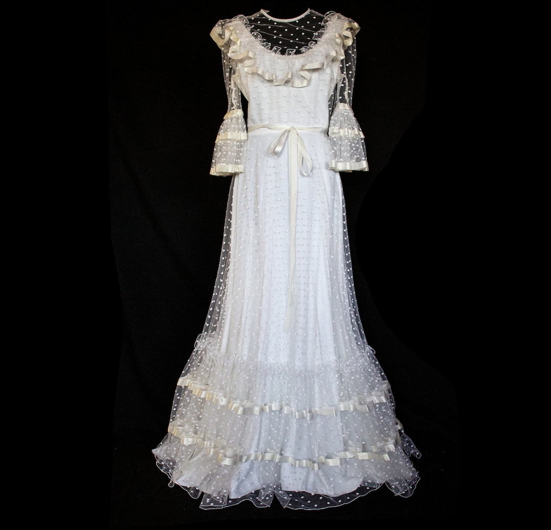 158 - A Wedding in the 70s..vintage 70s Wedding Dress/hippie Polka Dot ...