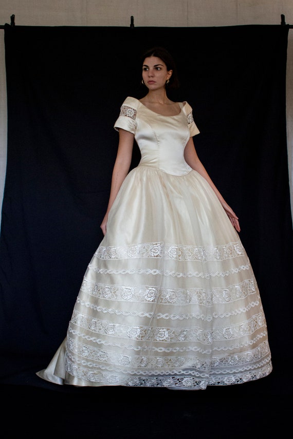 210 - Such a Beautiful Princess Bride! Vintage prince… - Gem