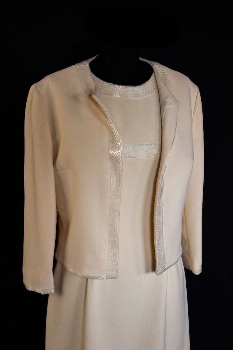 094 the Winter Bride/ Wedding Dress in Cream-colored Pure Wool ...