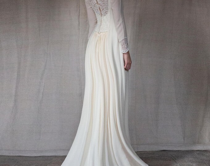 256 - If You Want to Feel Beautiful and Elegant, Vintage Empire Slip ...