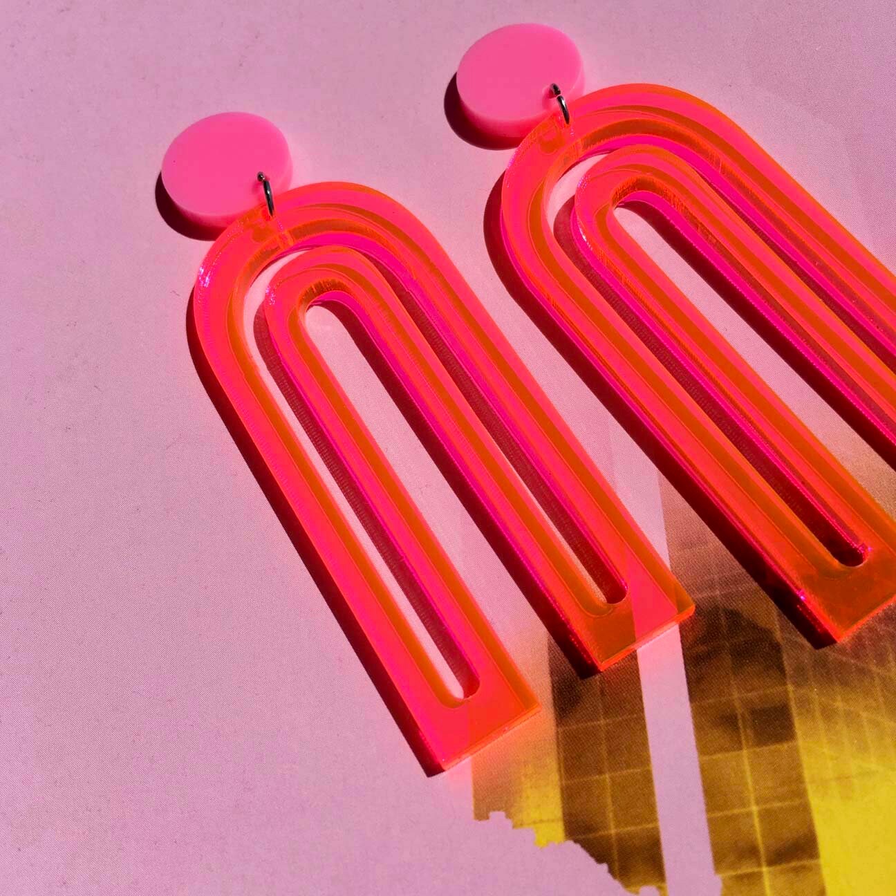 Acrylic Geometric U Shape Earrings // Retro // Artsy // - Etsy