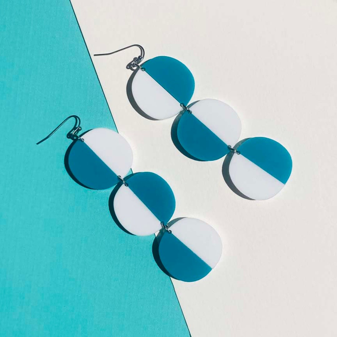 Acrylic Geometric Two Tone Circle Earrings // Artsy // Accessory ...