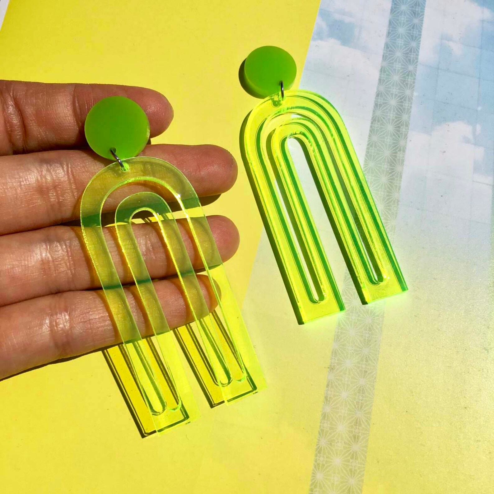 Acrylic Geometric U Shape Earrings // Retro // Artsy // - Etsy