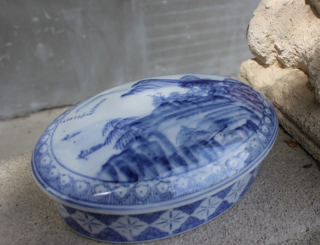 Vintage Porcelain Case Lid Jar Chinese Drawings Blue Trinket Box - Etsy