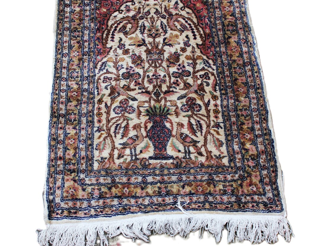 Vintage Wool Carpet Rug Made in Pakistan Small Size for Floor or Wall ...