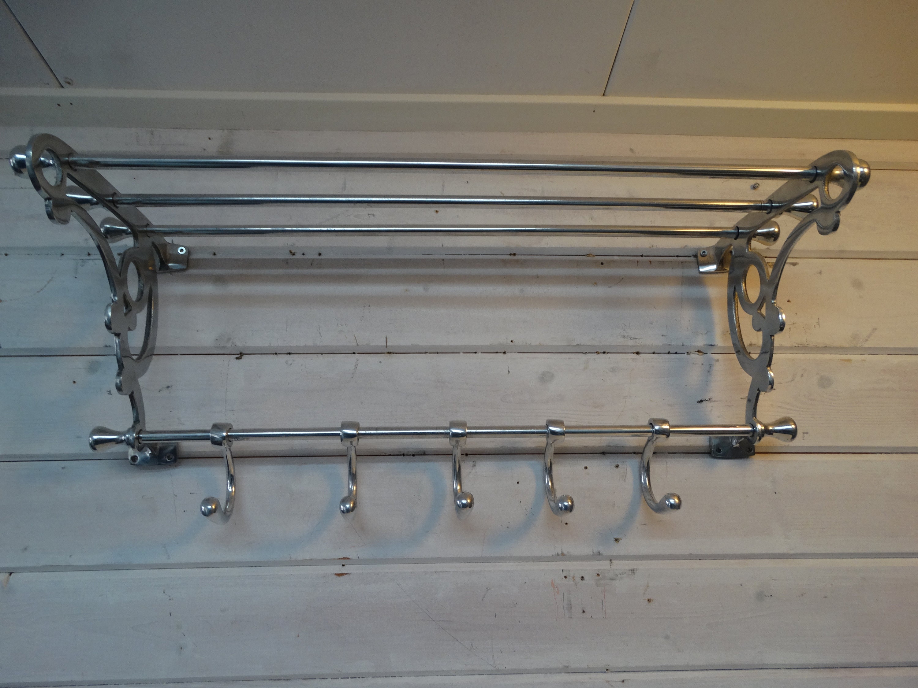 Lebber vintage® - Beautiful wagon coat rack made of polished aluminum ...