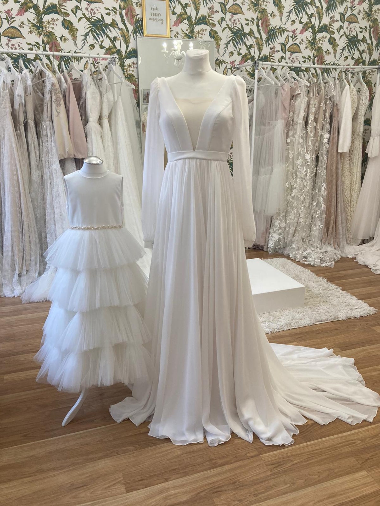 Beautiful Chiffon Wedding Gown and Deep V Neck /ivory Chiffon - Etsy