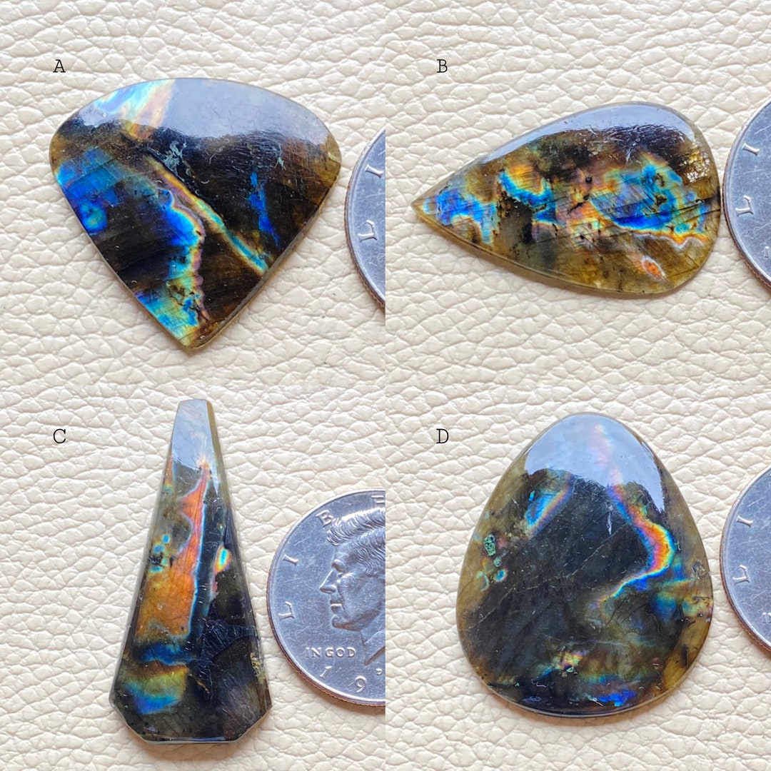 Black Blue Spectrolite Gems-beautiful Purple Spectrolite Palm Stone ...
