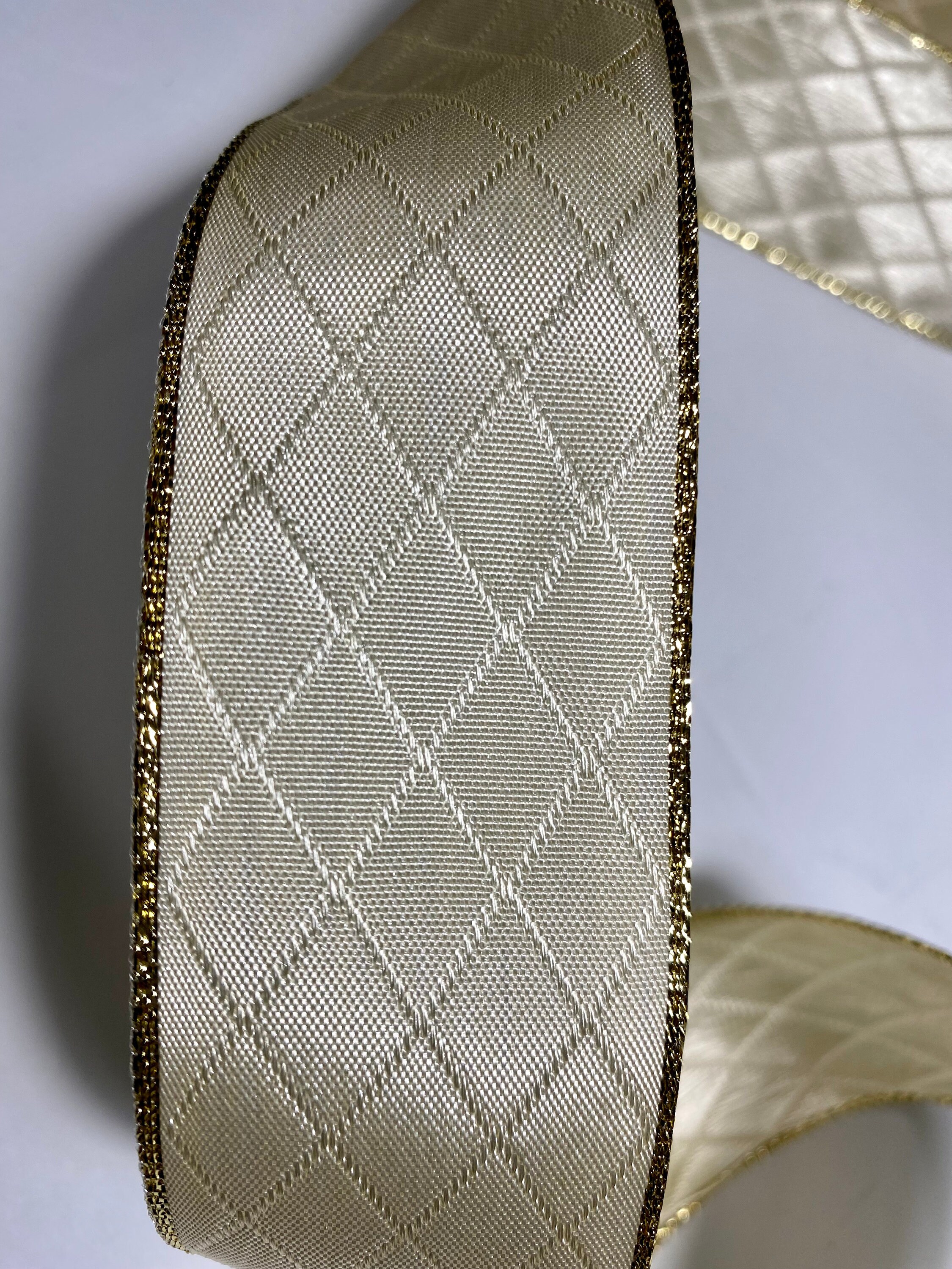 1 Full Roll of Kirkland Ribbon 1 1/2 Inch Wide Cream Diamond Design ...