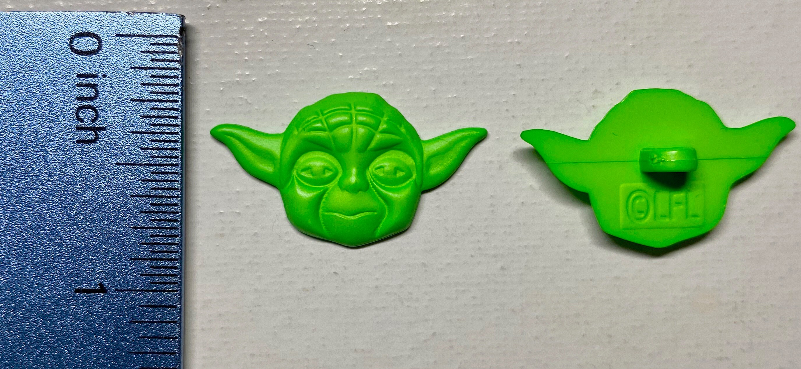 5 High Quality Star Wars Novelty Buttons, Choose Chewbacca ...