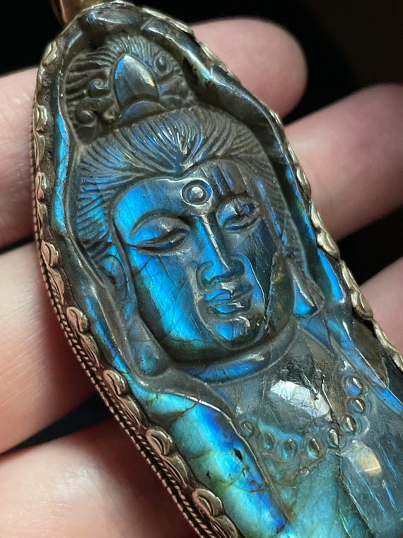 Labradorite buddha pendant store
