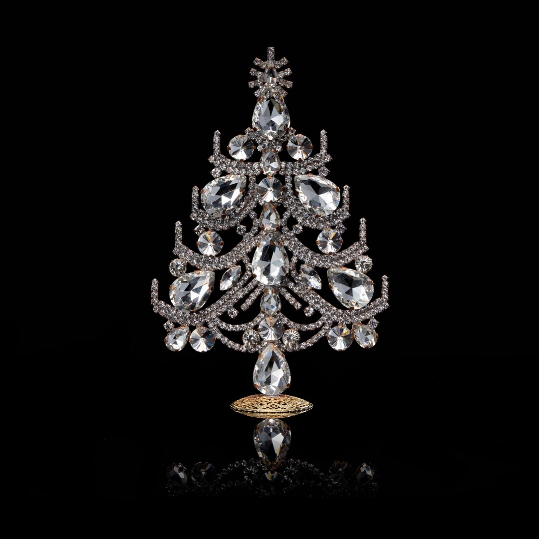 Charming Table Top Glass Xmas Tree, Handcrafted With Clear Coloured ...