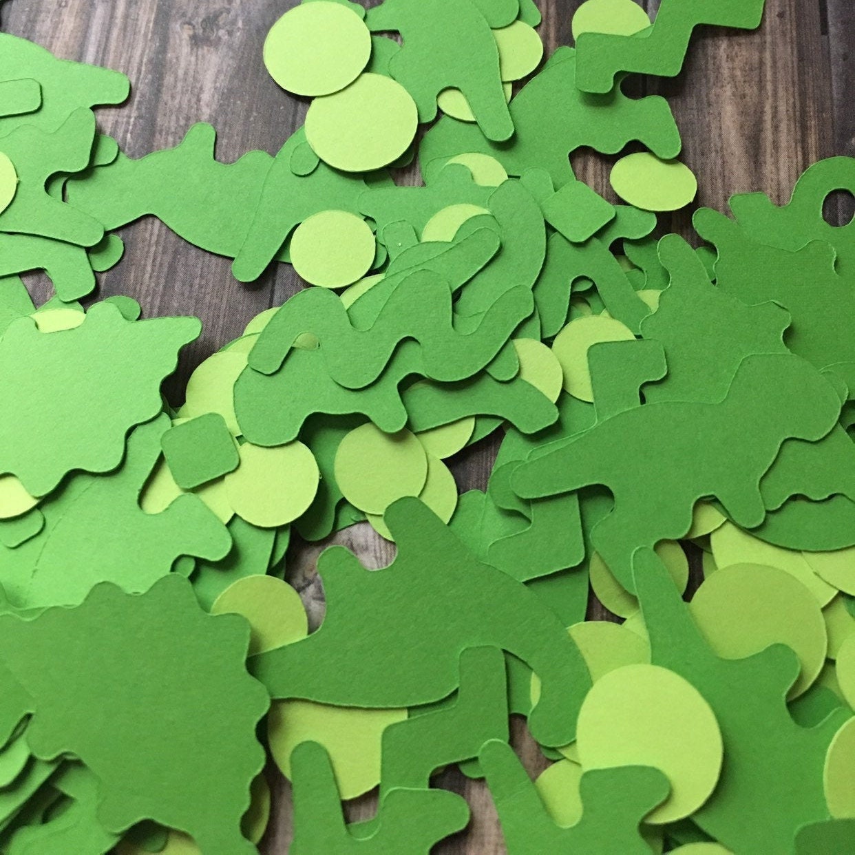Green Dino Confetti Dinosaur Party Confetti Party Decor - Etsy