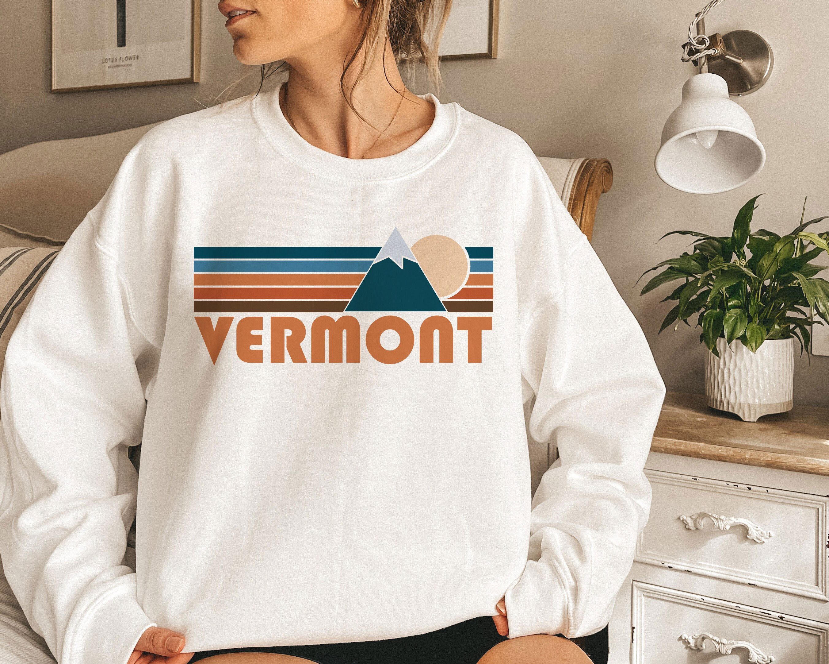 Retro Vermont Mountain Sweatshirt, Unisex Crewneck, Personalized - Etsy