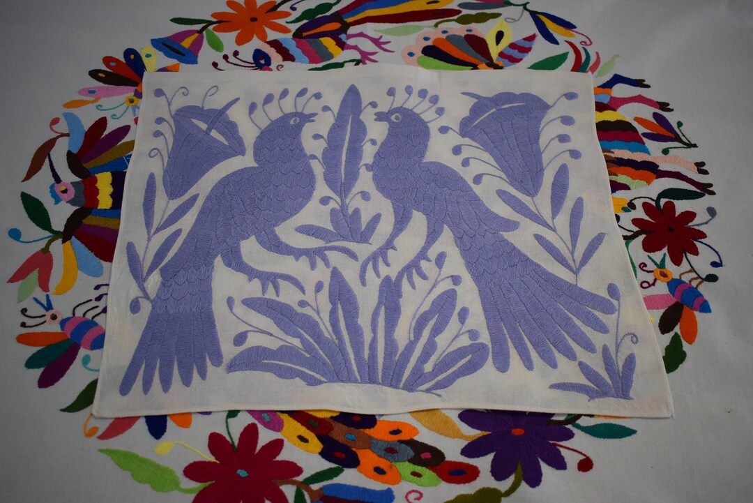 Individual Embroidered Folder. Individual Embroidered Tablecloth. I ...