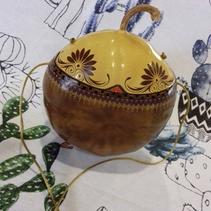 Guaje Bag Hand-painted With Natural Lacquers. Delicate Details ...