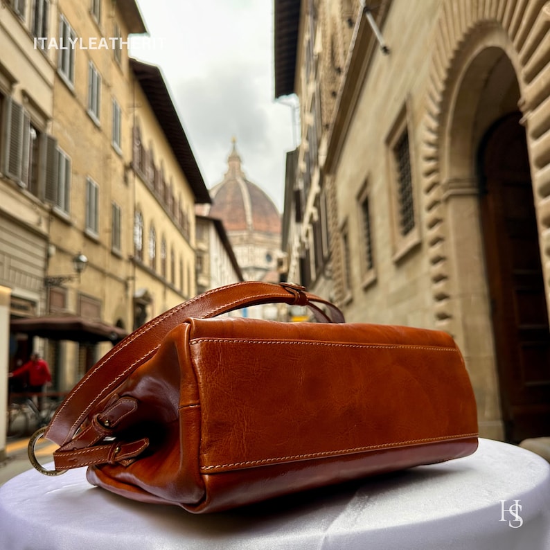 Italienische handgemachte Ledertaschen für Frau l l Elegante ...