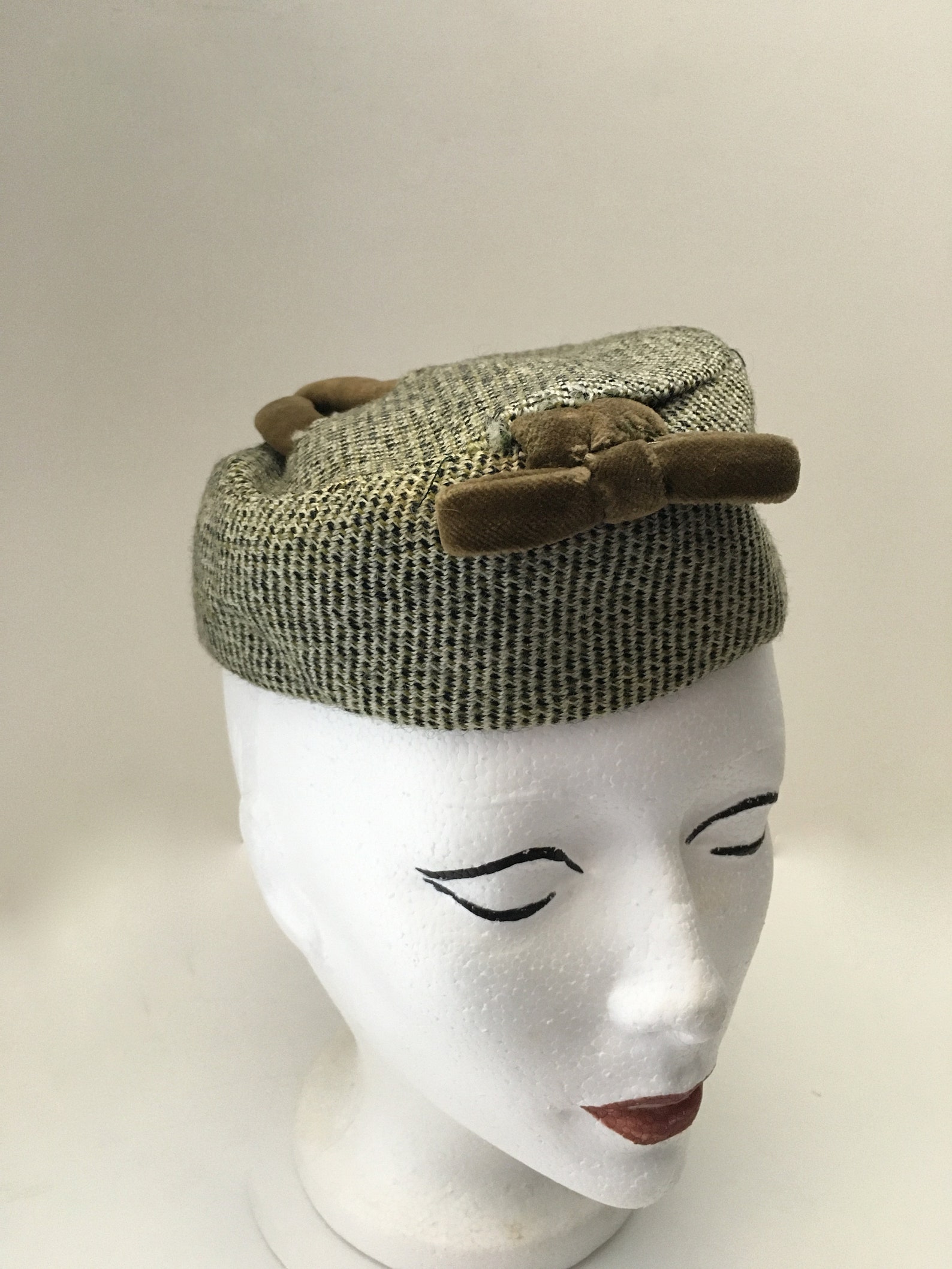 Vintage Hat bibi From the 1950s, Made in France.chevron Colour Green ...