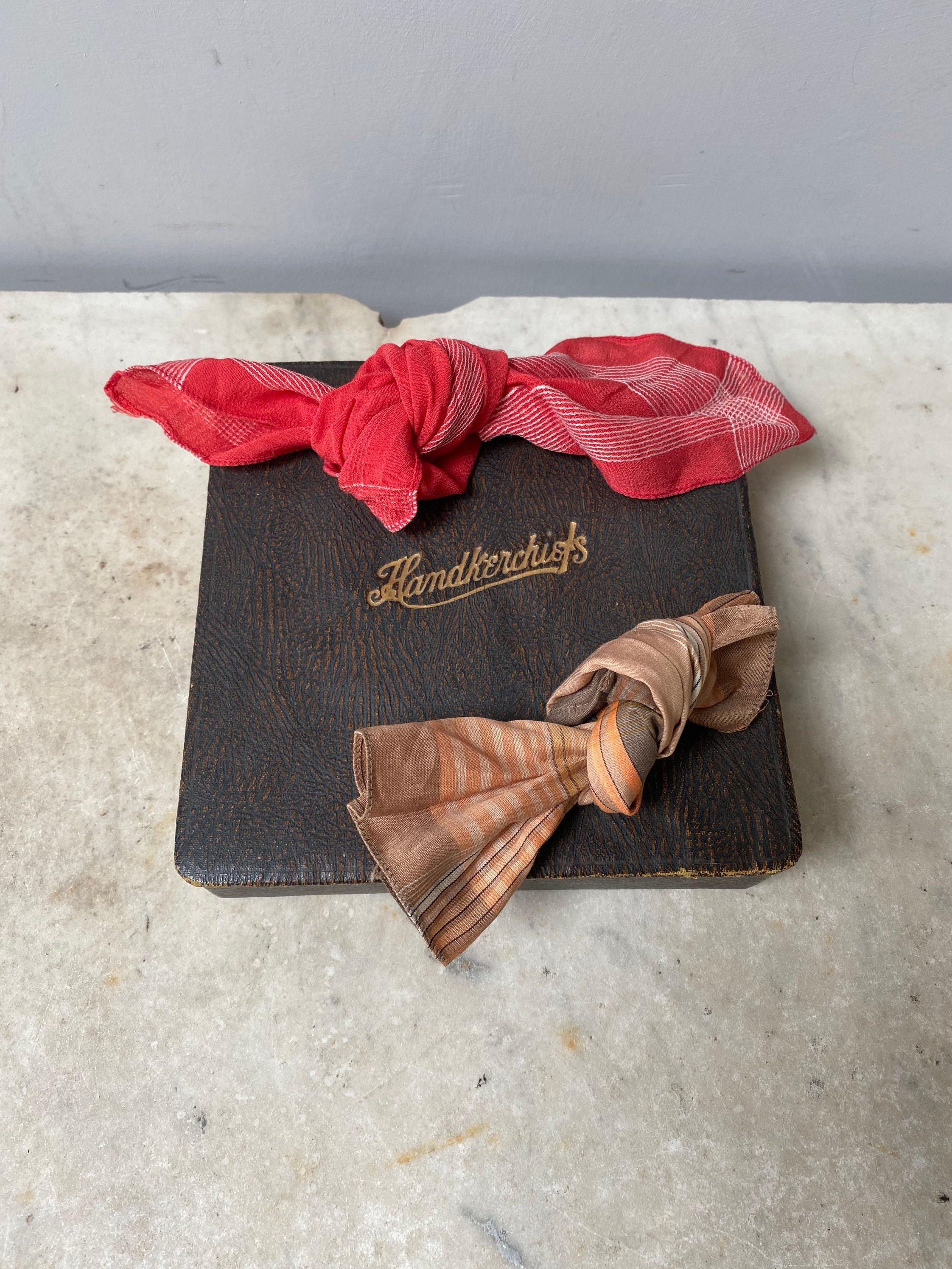 Vintage Hankie Box and Hankies - Etsy