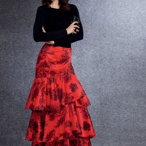 V1740 Sewing Pattern VERY EASY Vogue 1740 Lined Wrap Skirt With Yoke ...