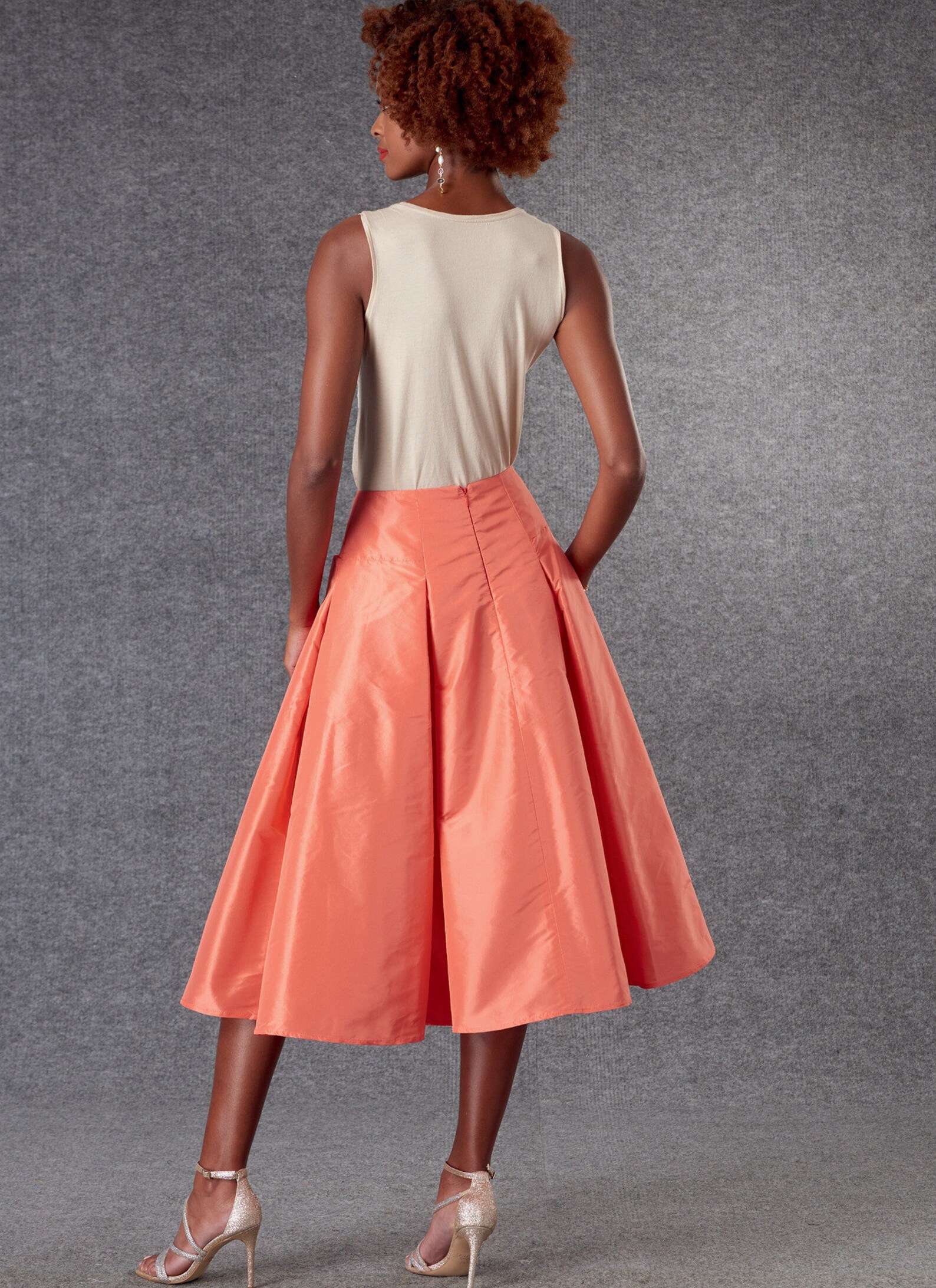 V1813 Vogue 1813 Sewing Pattern Misses' Flared Skirts Front Pocket Yoke ...