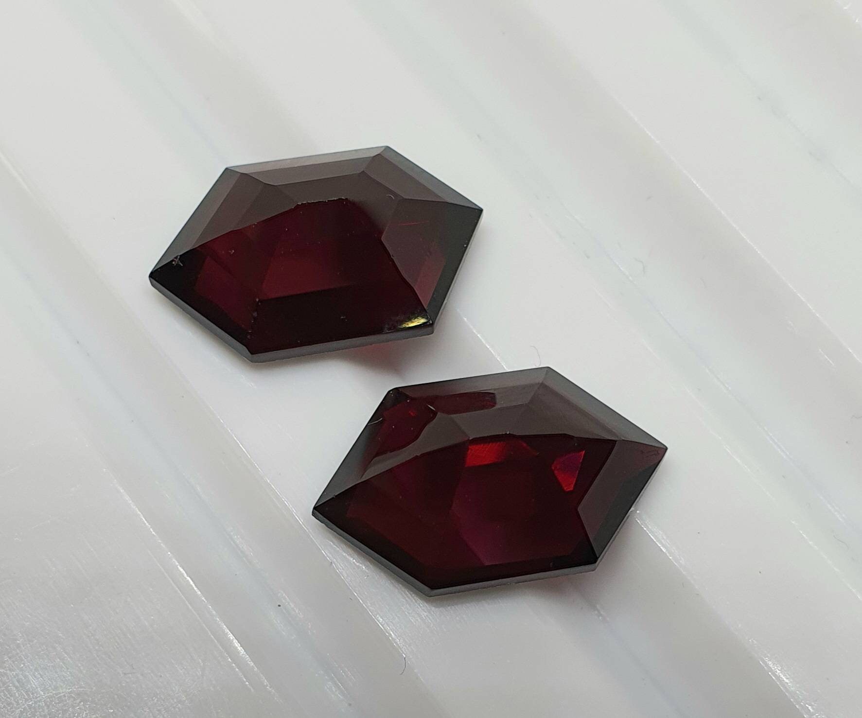 Garnet elongated hexagon faceted gemstone pair 15x9MM size. | Etsy