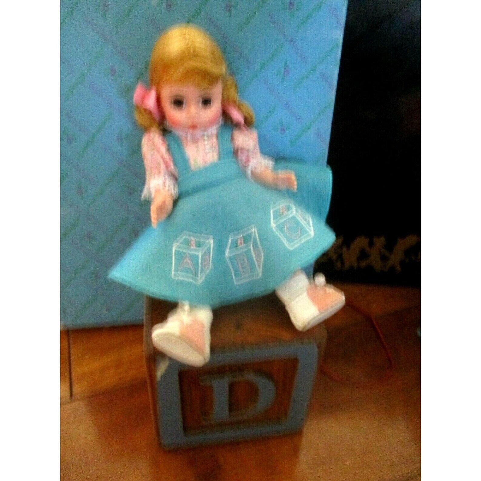 Madame Alexander Ltd Ed. Wendy Learns Her Abc's 8" Doll With Alphabet ...