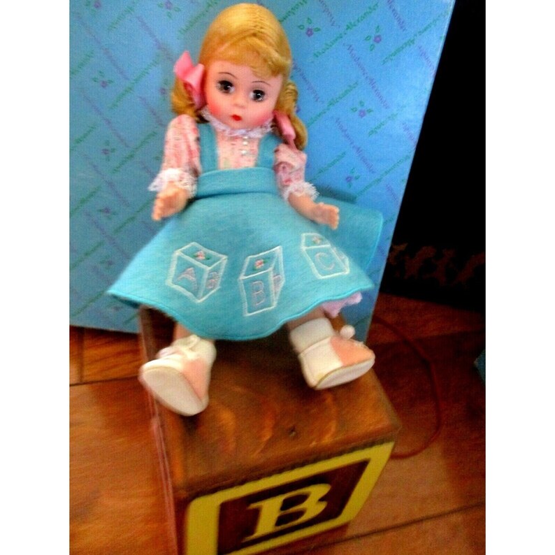 Madame Alexander Ltd Ed. Wendy Learns Her Abc's 8" Doll With Alphabet ...