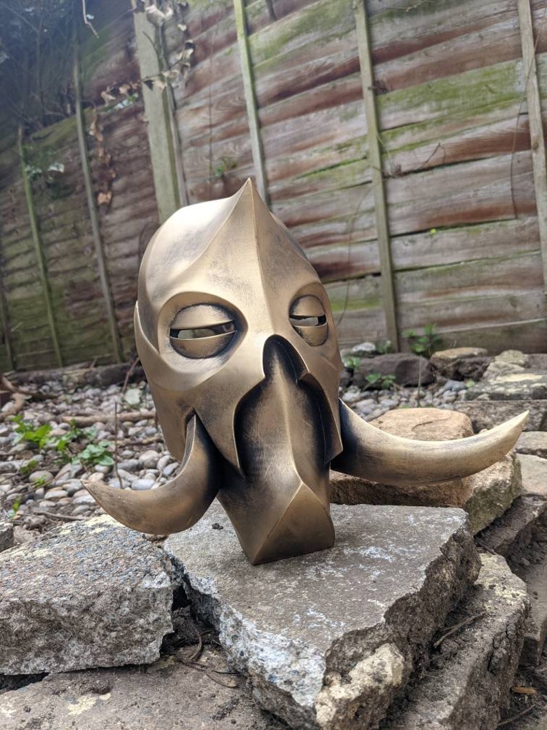 Daragon Priest Konahrik Skyrim Mask Replica Prop - Etsy