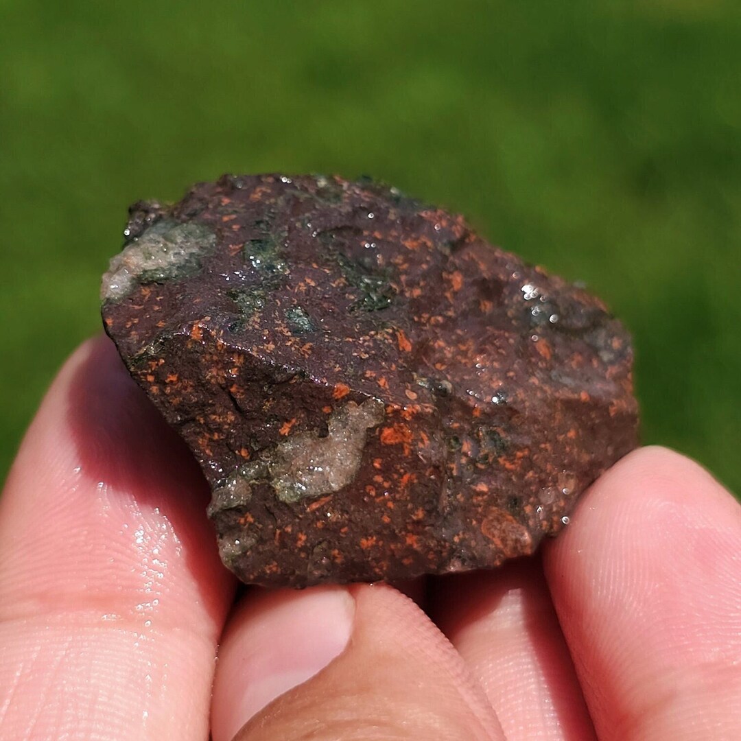 Copper Ore Amygdaloidal Basalt Rock, K-feldspar, Quartz & Chlorite ...