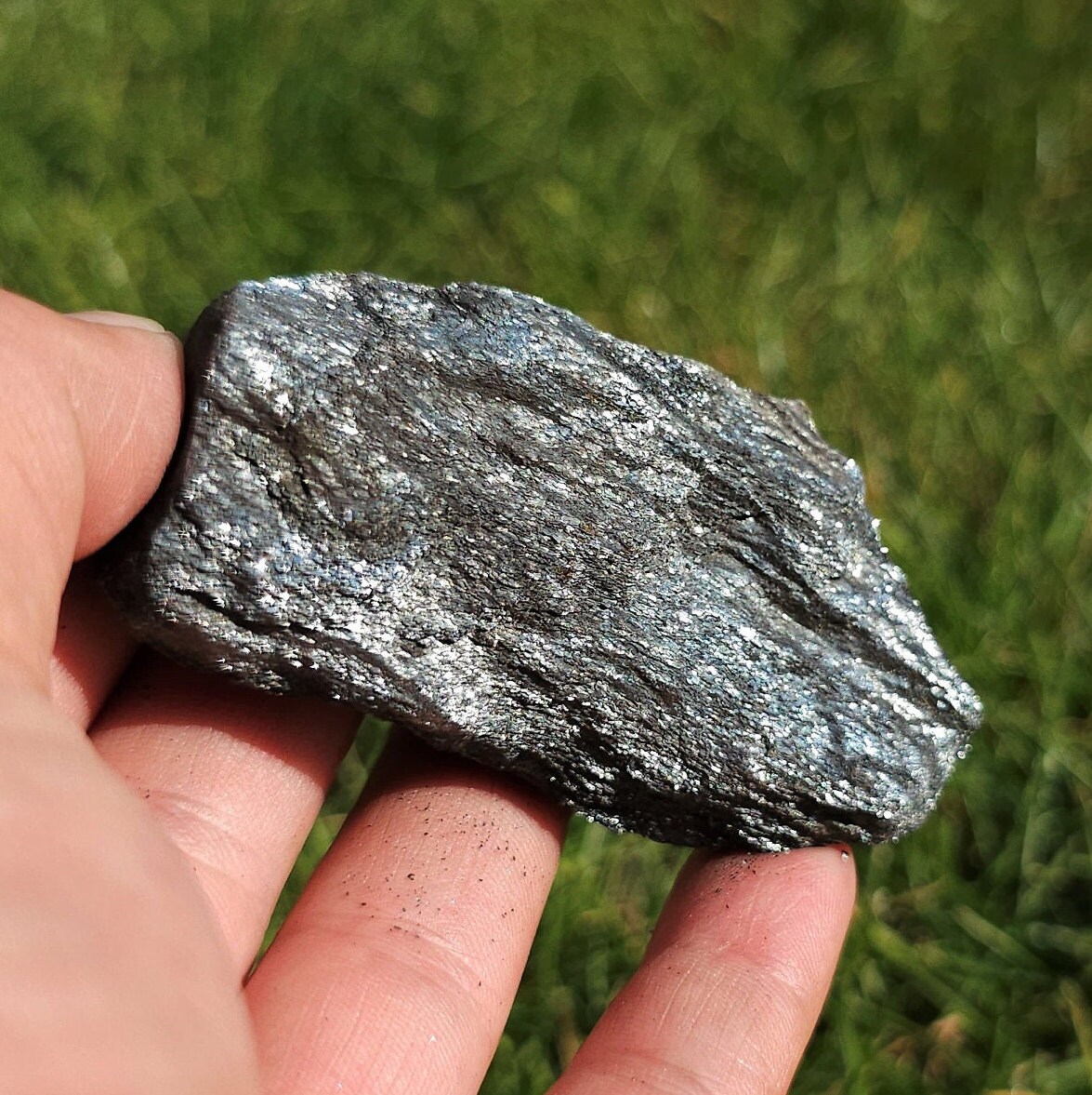 Specular Hematite, Specularite, Micaceous Hematite, Garnet, Magnetite ...