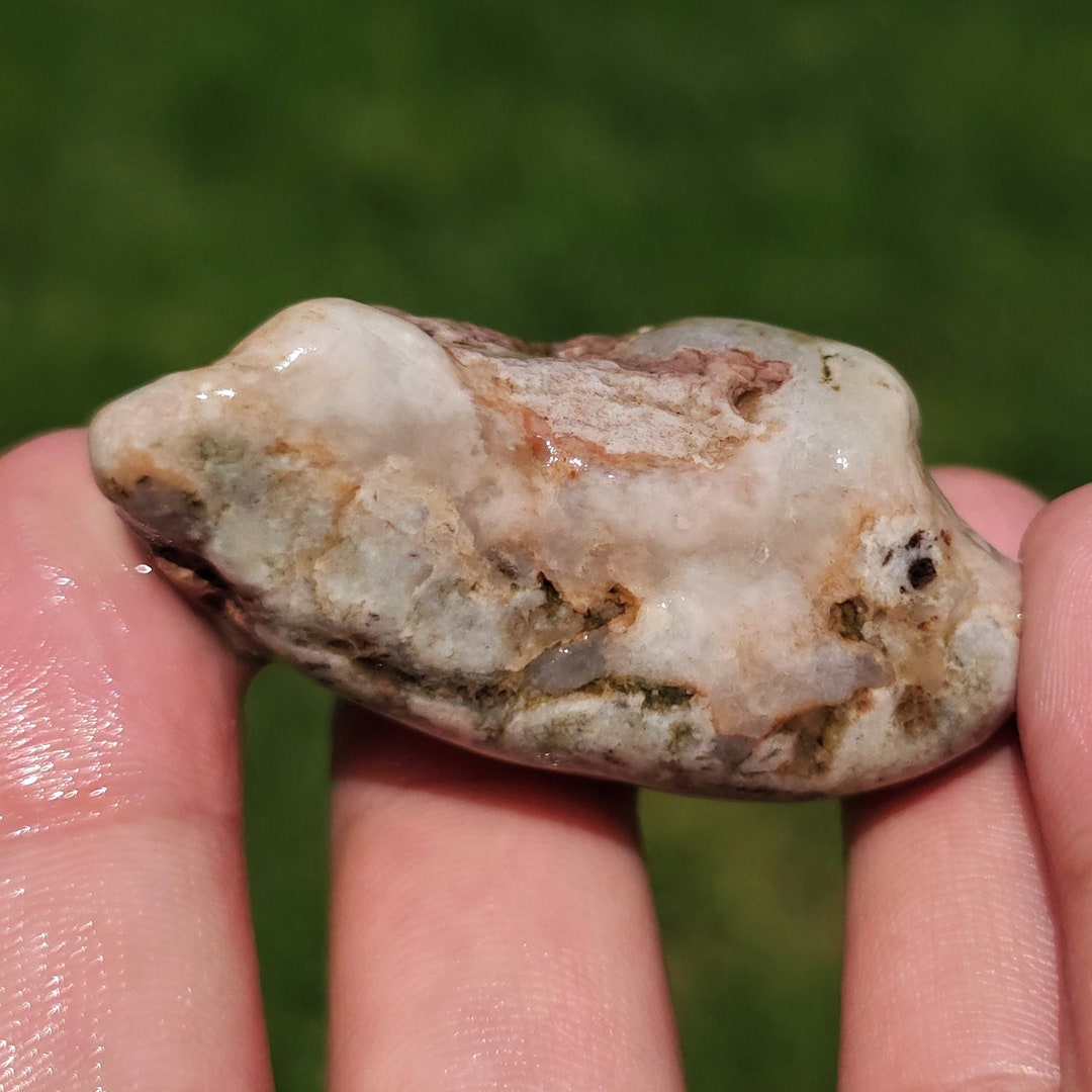 Serpentinized Peridotite Basalt, Quartz, Agate-chalcedony Rare ...