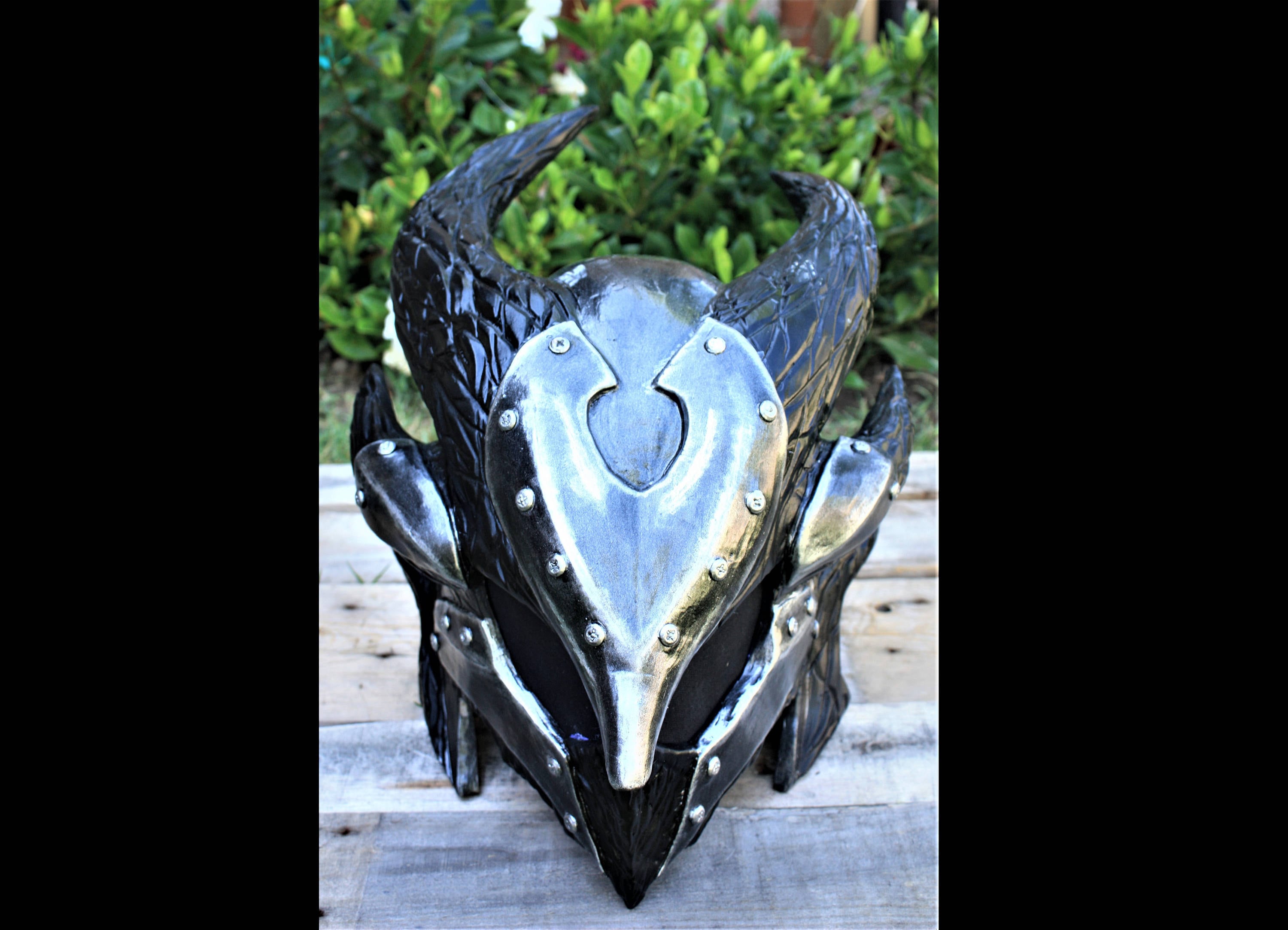 Skyrim Elder Scrolls Daedric helmet prop replica | Etsy Skyrim Elder Scrolls Daedric helmet prop replica | Etsy