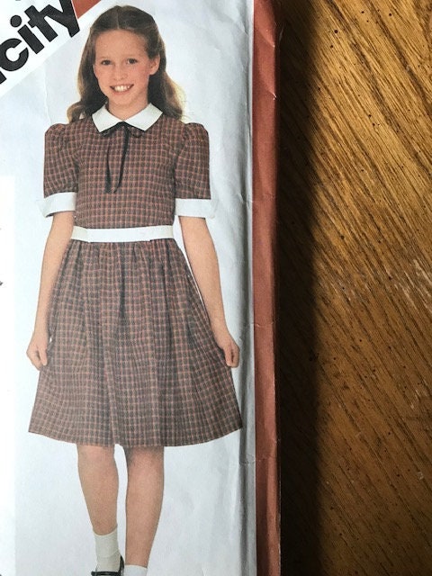 Vintage Simplicity, Girls' Dress, Gathered Skirt, Back Buttoned, Size ...