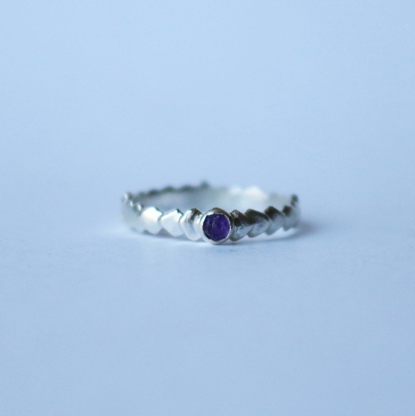 Ring Repeating Silver Scale Band With Gemstone Handmade - Etsy