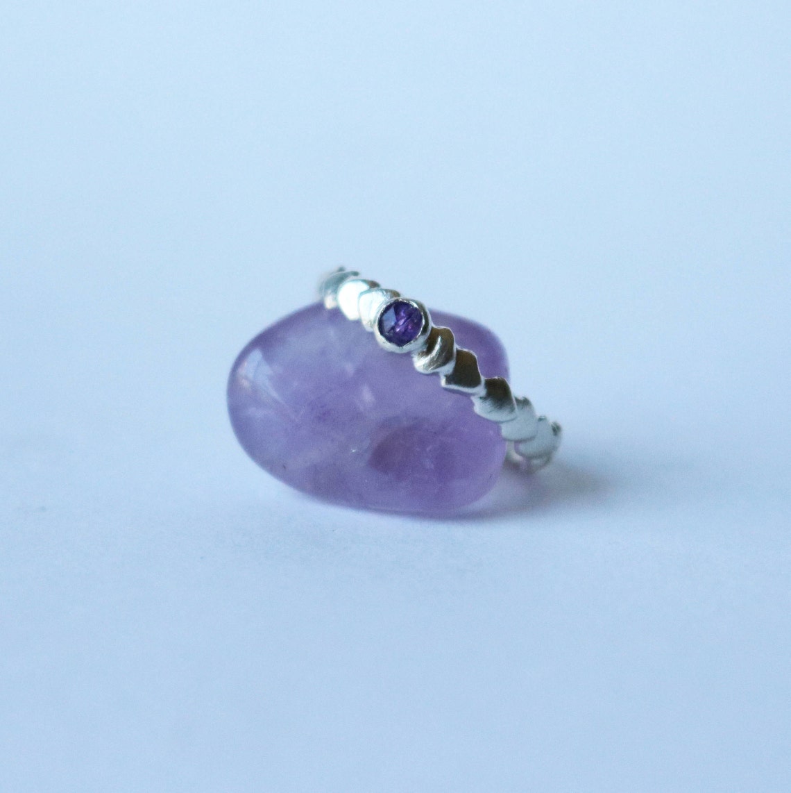 Ring Repeating Silver Scale Band With Gemstone Handmade - Etsy
