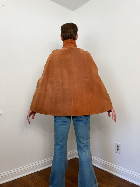 Late 60s / Early 1970s Suede cape with floral and bir… - Gem