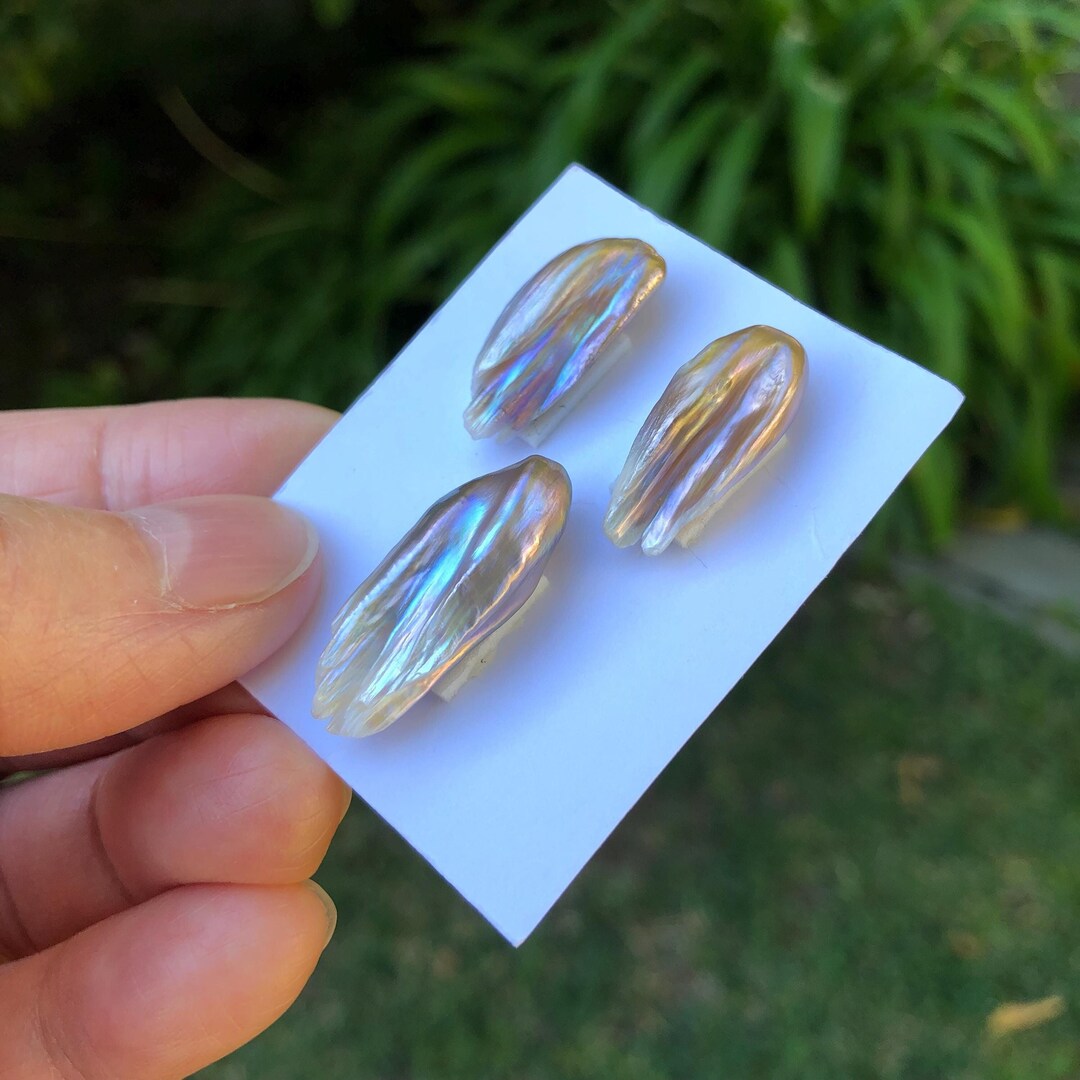 RARE Set of 3 Large Freshwater Feather Pearls W/ Pink/blue/purple Overtone, Natural Color ...