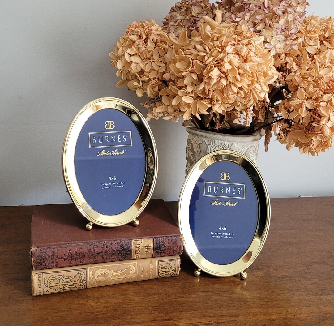 Vintage Pair Gold Oval Photo Picture Frames W/ Glass and Fold Out Stand ...